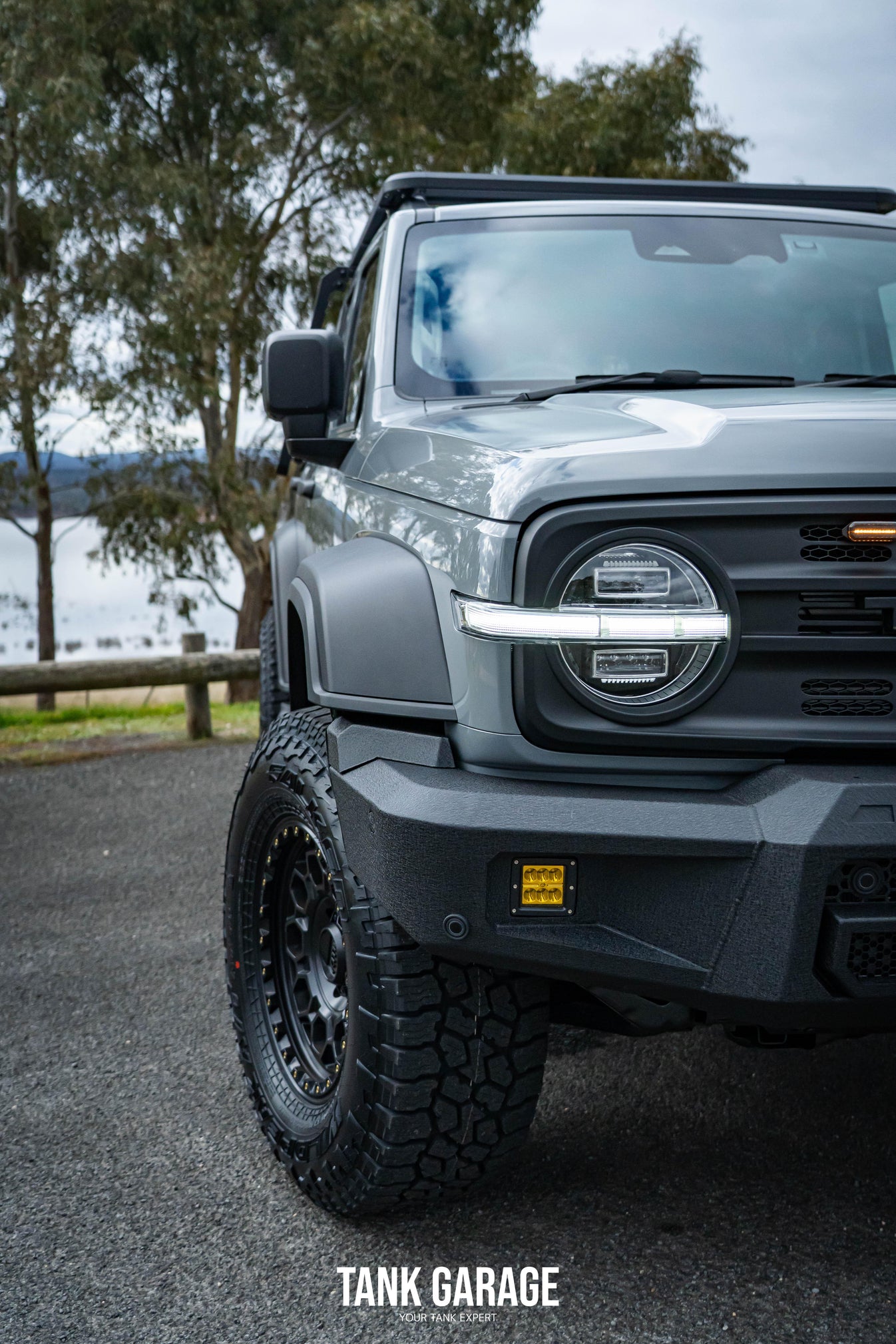 TANK 300 Front Bumper "Gulfstream"
