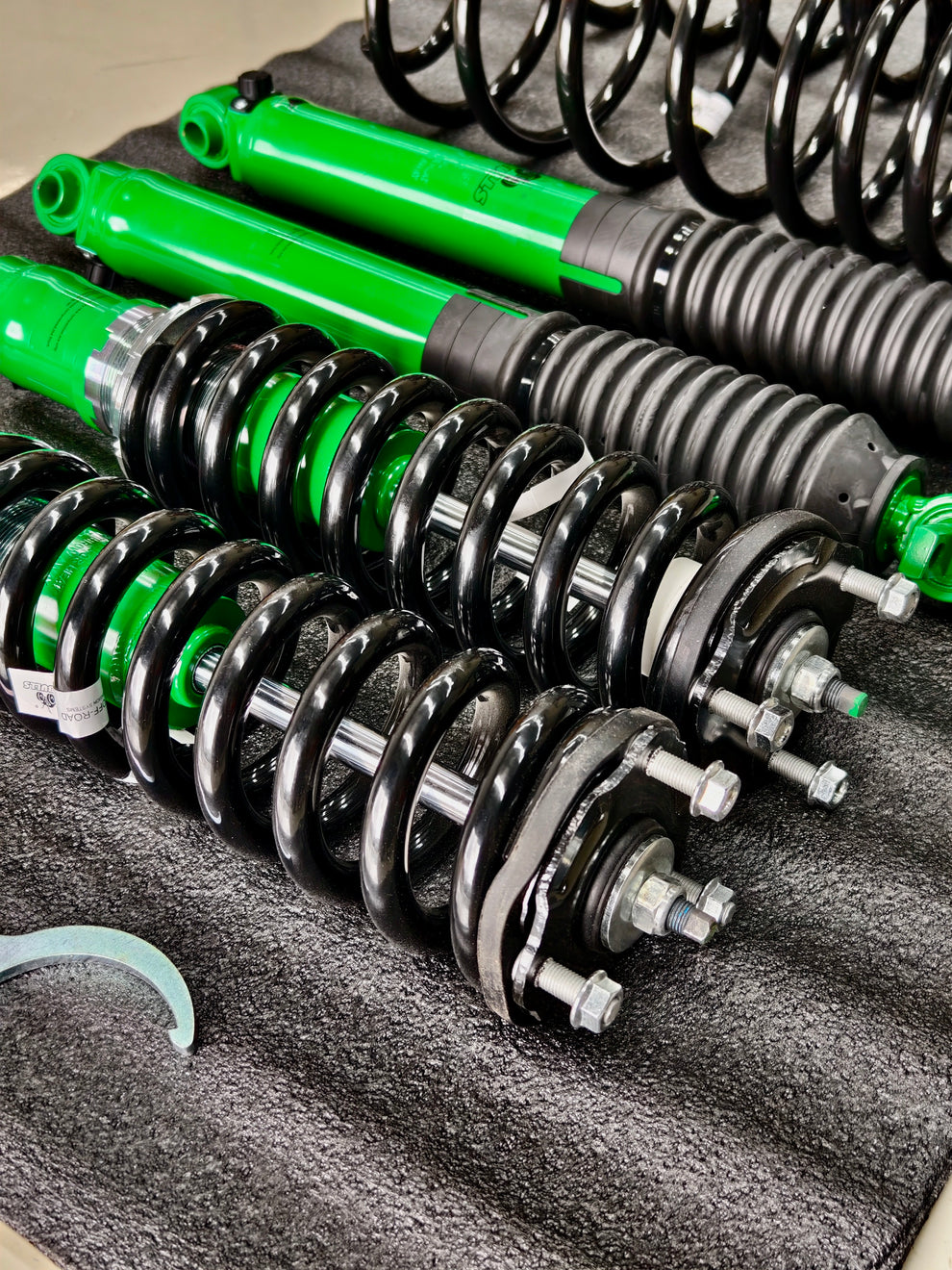 TANK 300 TANK 500 2-Inch Lift Off-Road Shock Absorbers