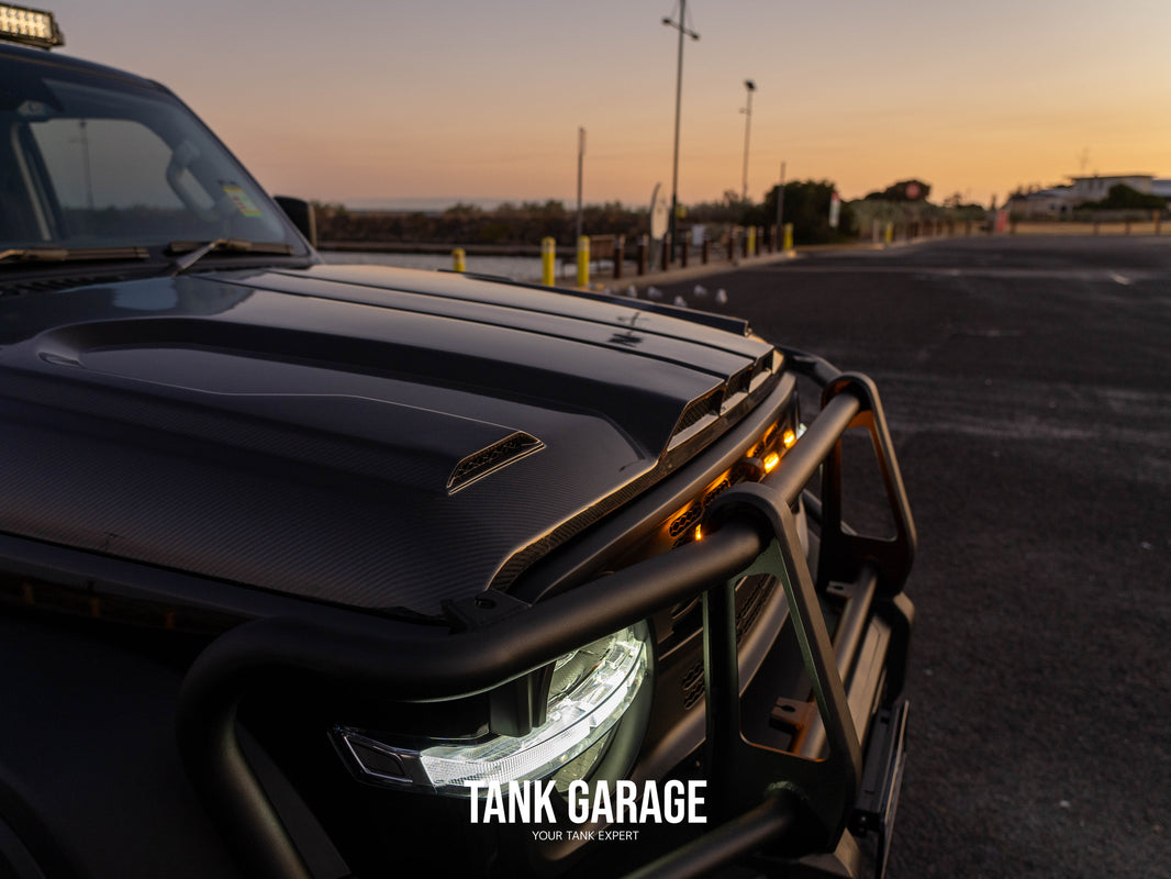 Bonnet - Tank Garage